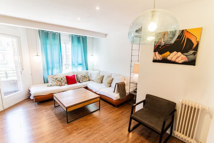 Intimate And Bright Apartment In Madrid Rio. - Madrid