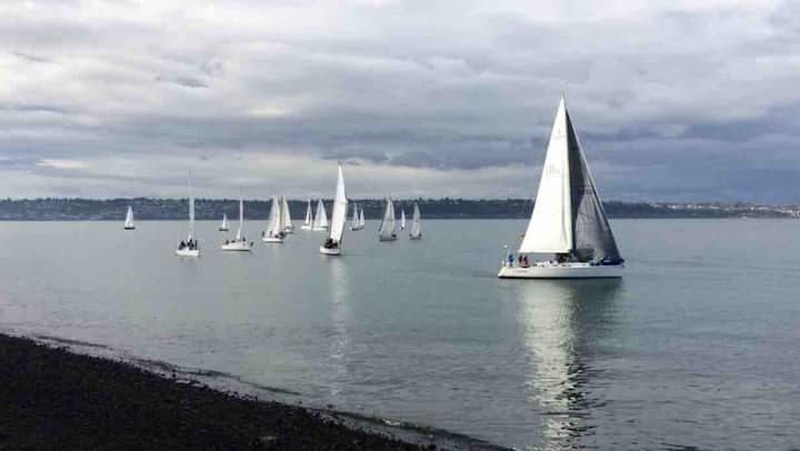 Waterfront Home - Tacoma, WA