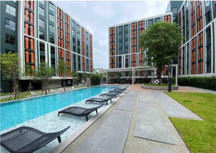 Private Condo 150 M. To Mrt - Smart Choice - Bangkok