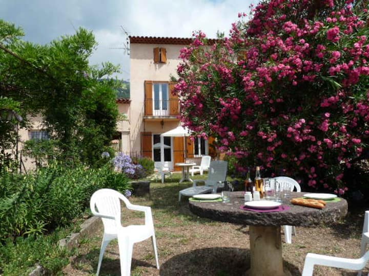 Ravissant Rez-de-jardin - Grasse