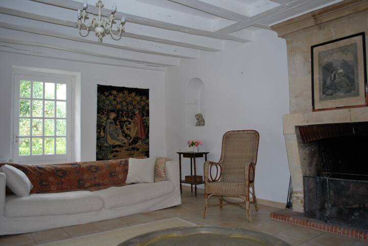 Loire Valley - House On The Cher - Chenonceaux