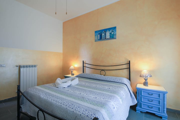 Apartment In Villa A 3km From See" - Albenga