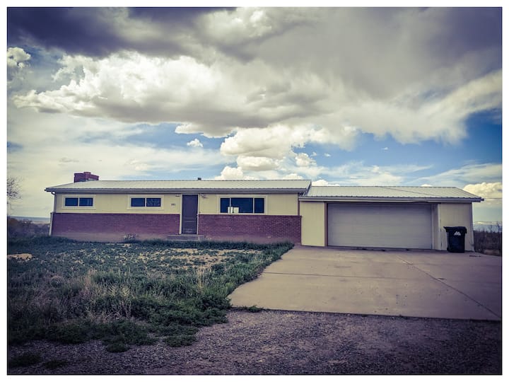 A Two-bedroom Gem A Stone's Throw From Downtown - Montrose, CO