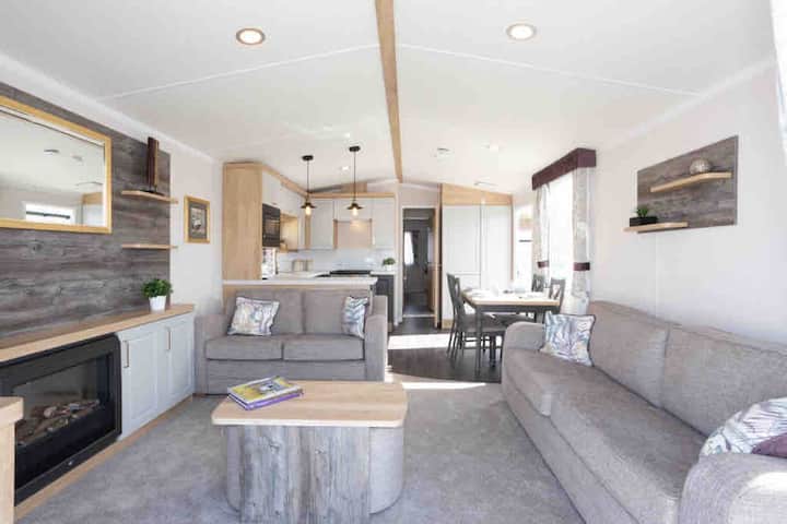 New Forest Getaways - Barton on Sea