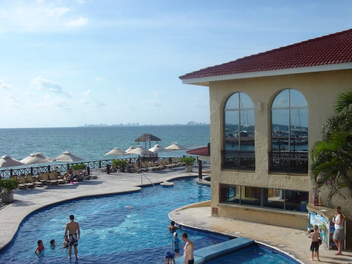 White Sandy Beach 313 - Isla Mujeres