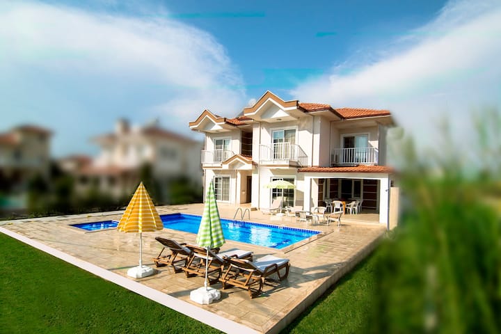 Dalyan Gurpınarhavuzlu Villa 4 Yatak Odası En Suit - Dalyan
