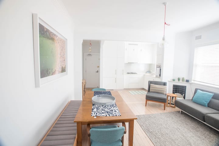 Ultimate Beach Lifestyle Apartment - Manly