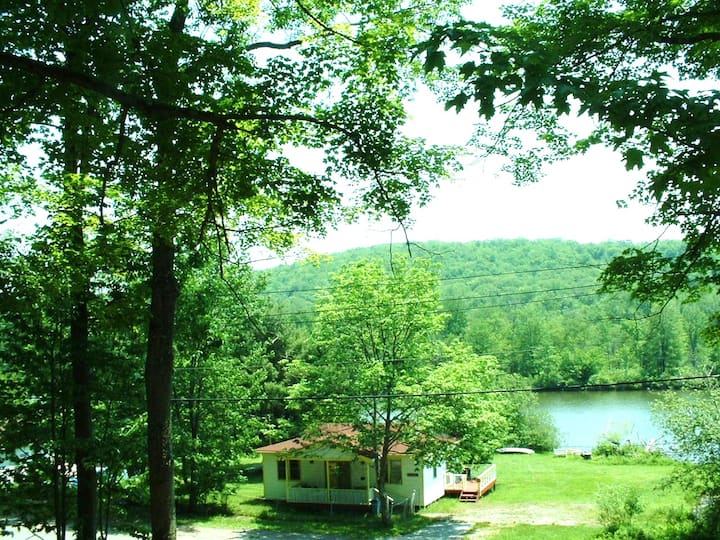 Furnished Rustic Cabin On Small Private Lake. - Monticello, NY