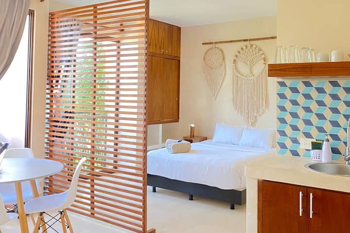 Cozy & Lovely Studio | Rooftop Pool, 50 Mbps Wifi - Tulum
