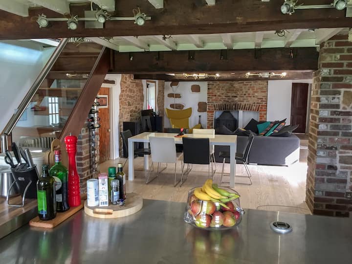 17th Century Modern Farm House - Jersey