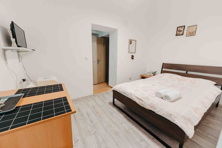 Studio Piata Amzei 1 (8 E) - Bucharest