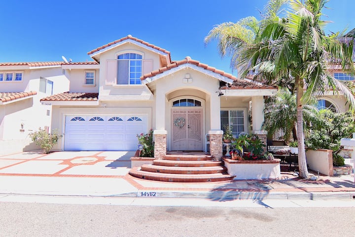 Lovely Home Near Disneyland, Little Saigon & Beach - Cypress, CA