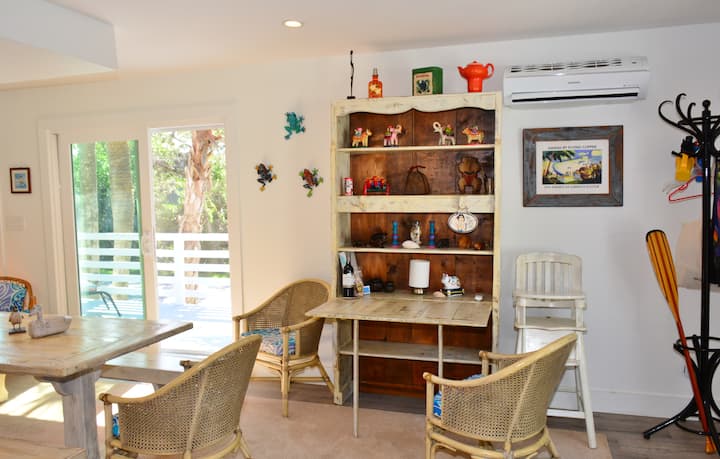 New Listing- Osprey-upstairs Unit With Deck! - Folly Beach, SC