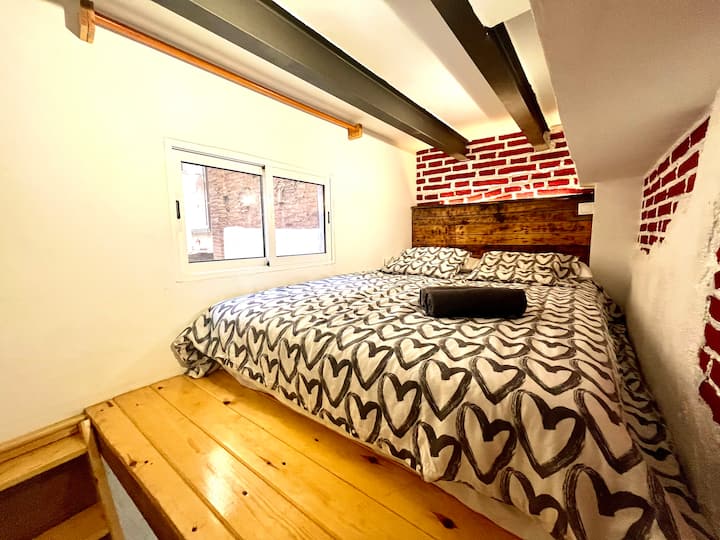 Estudio Nuevo Con Cocina Y Baño A 2’ Del Metrol2 - Barcelona