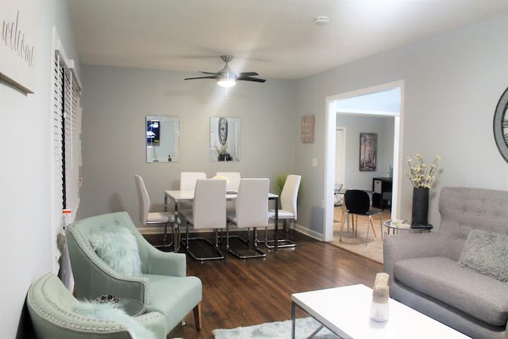 Atlanta Modern 3 Bedrooms - Dunwoody, GA