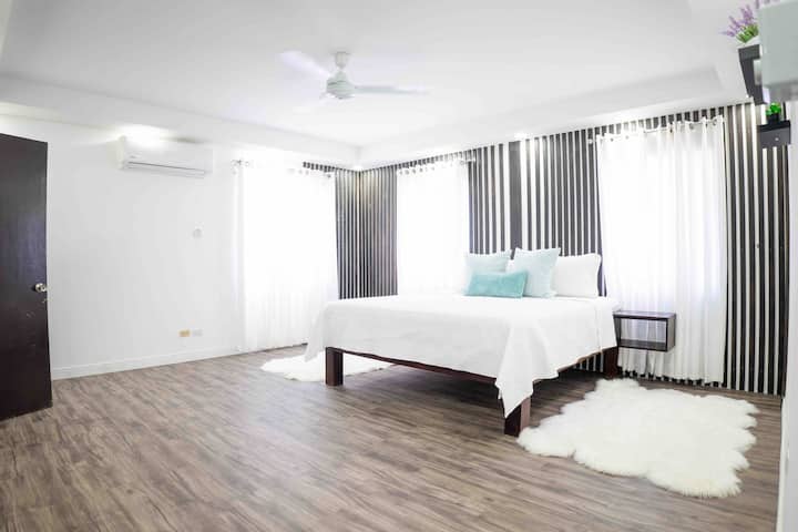 Mi Casa Tu Casa - Montego Bay