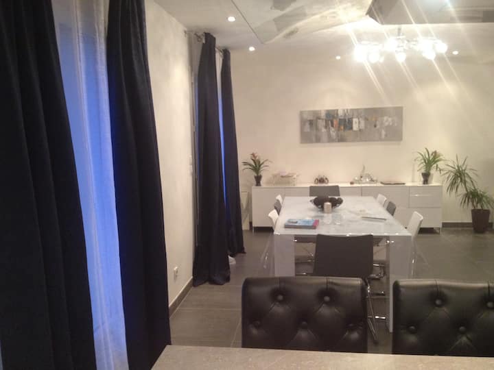 Maison Seine Dans Le Calme - Fêtes Interdites - Magnanville