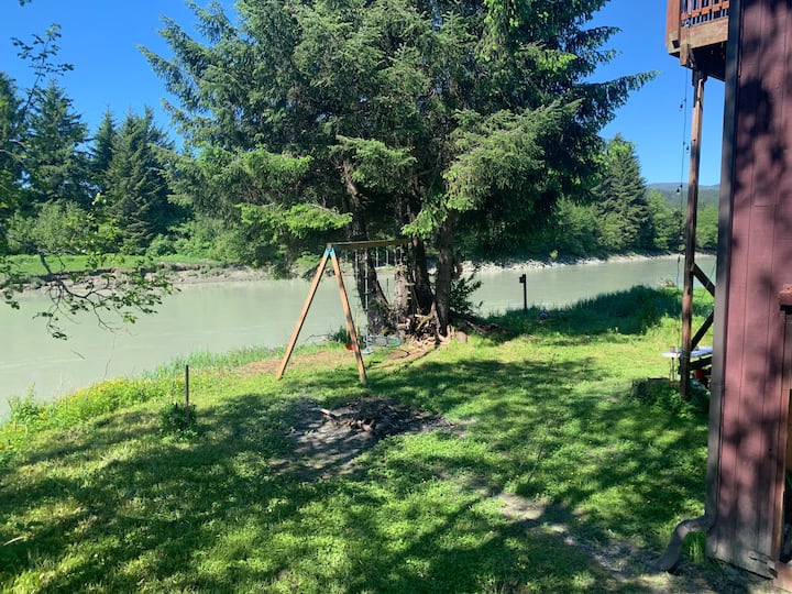 Attached Unit W/ 2 Lofts, Big Backyard On River - Juneau, AK