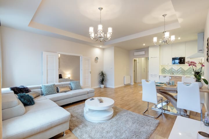 Citylux Apartman In The Heart Of Budapest - Budapest