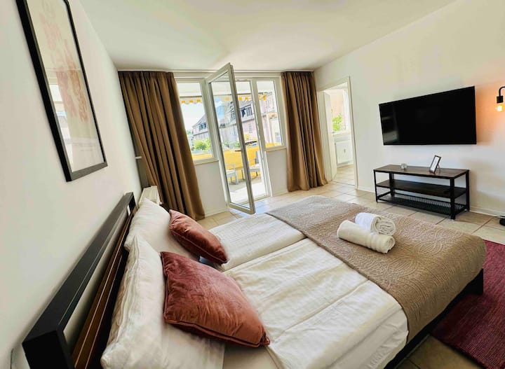 Helles Apt. Mit Balkon In Citylage! (A#6) - Duisburg