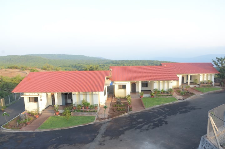 2bhk 2 Villas (Only For Family) - Mahabaleshwar