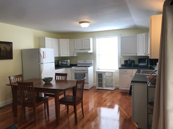 Cozy Apartment On Private Road - Manchester, VT