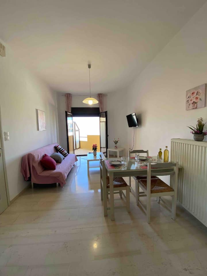 George Apt.2 - Creta