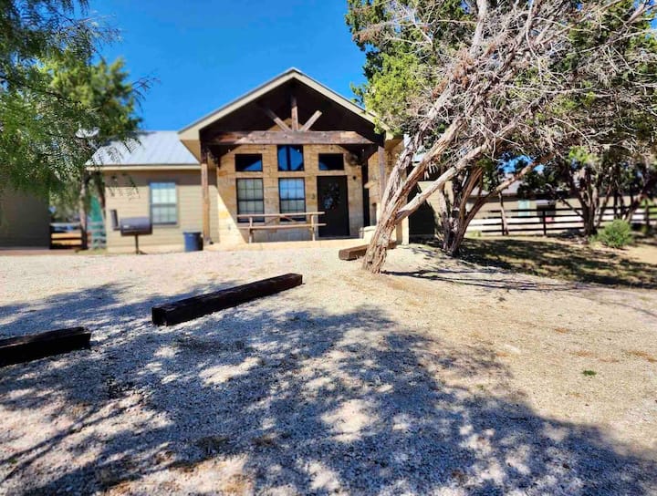 Concan Cabin Vacation Rentals - Texas, United States | Airbnb