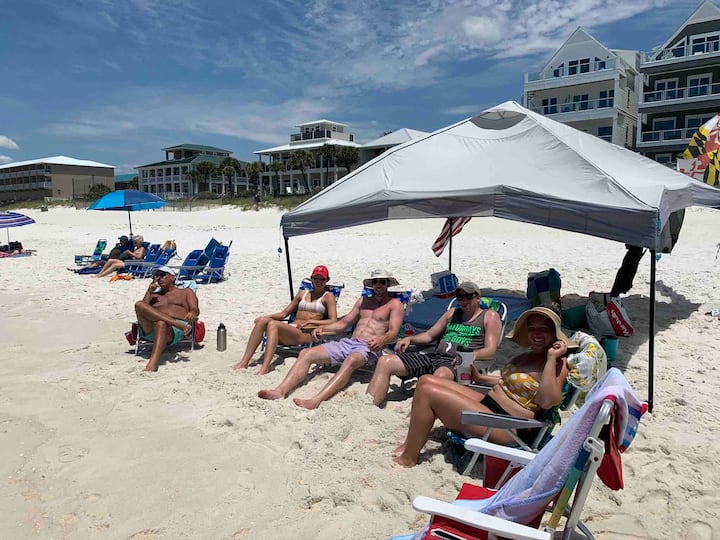 Old Bay Beach House, 3br 3 Baths, Sleeps 8, 4beds - Florida