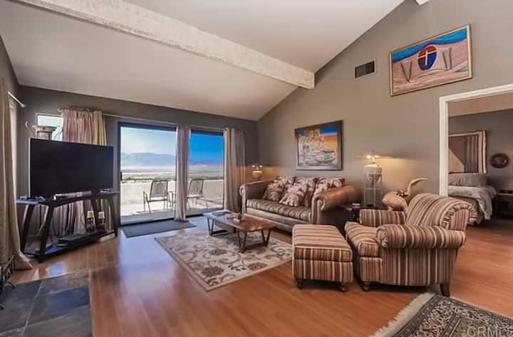 Chic, Renovated House At Rams Hill With Views - Borrego Springs, CA
