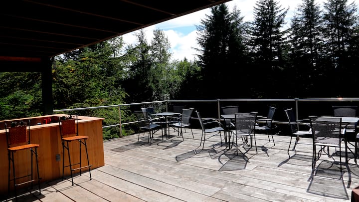 8 Best Places to Surf And Stay In Yakutat, Alaska - Updated 2025 | Trip101