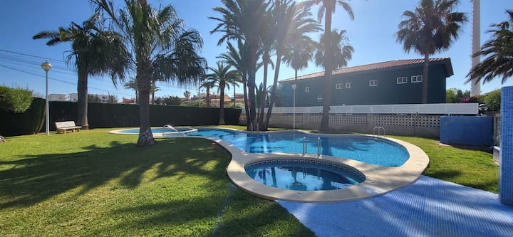 Charmant Maison Avec Une Oasis Au Bord De La Plage - Denia
