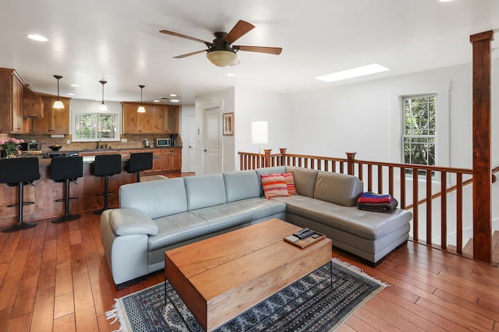 Shared Elegant Home Near Downtown And River - Auburn, CA