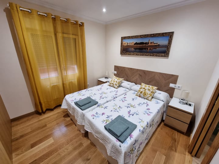 Piso Acogedor Con Aparcamiento Cercano A La Playa - Gijón
