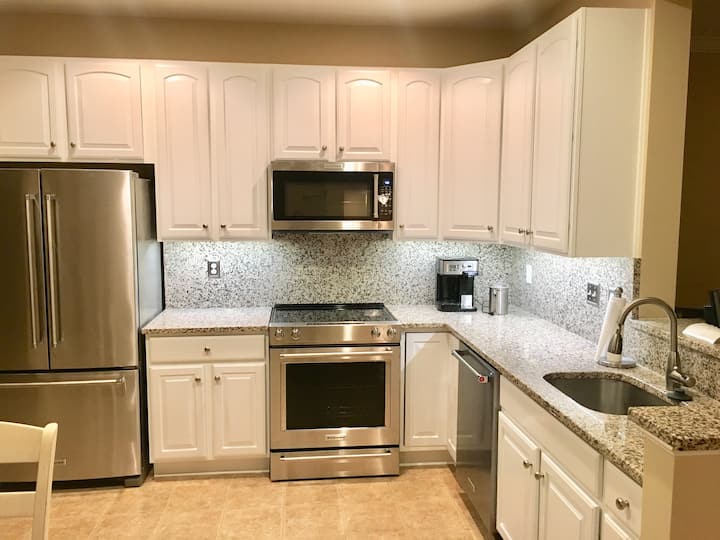 Rehoboth Beach Townhouse - Rehoboth Beach, DE