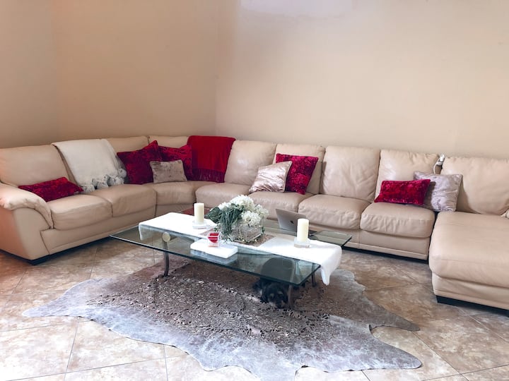 House Available, Day Use Only! No Overnight Stay! - Pembroke Pines, FL