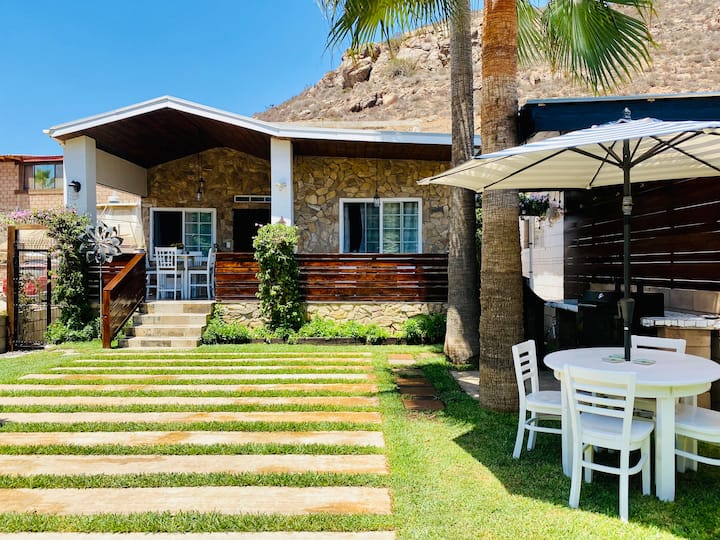 *Casa Las Flores* - Ensenada