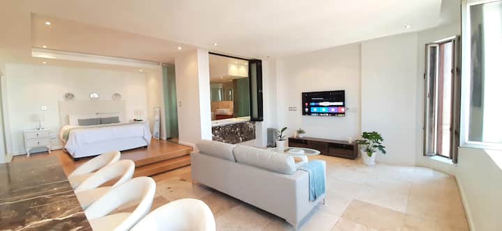 1210: 4onpritchard Luxury Condo With Ups For Wi-fi - Johannesburg