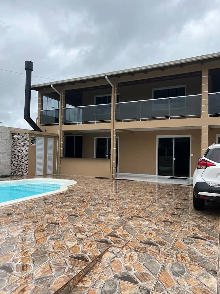 Casa Com
  Piscina - Palhoça