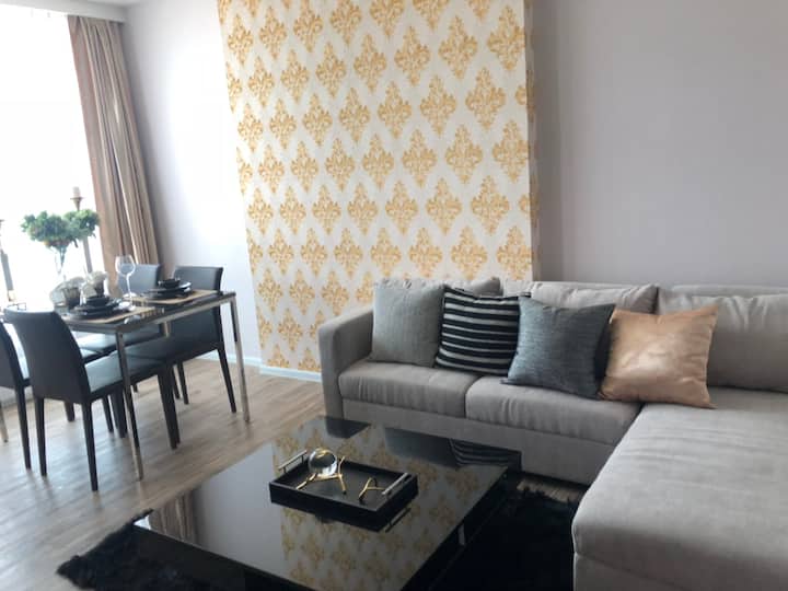 Knightsbridge The Ocean Sriracha - Si Racha