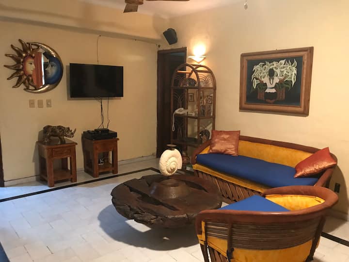Centrally Located Condo, Right On The Malecon - Puerto Vallarta
