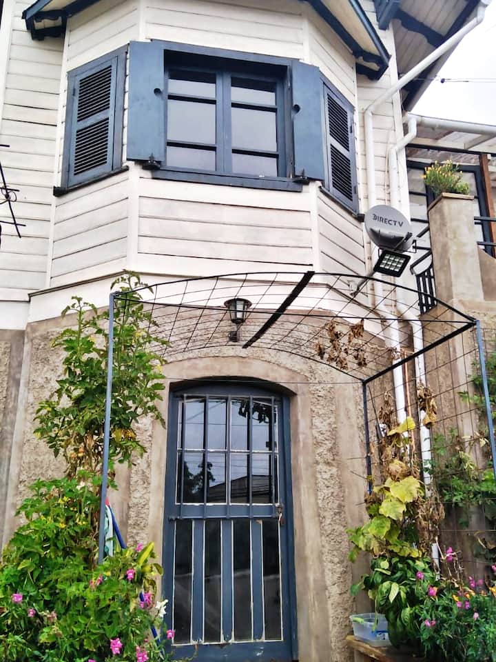 Primer Piso En Casa Patrimonial De Valparaíso - Valparaíso