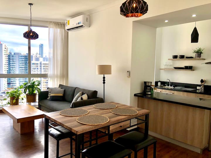 Spacious Executive Apartment - Panama City