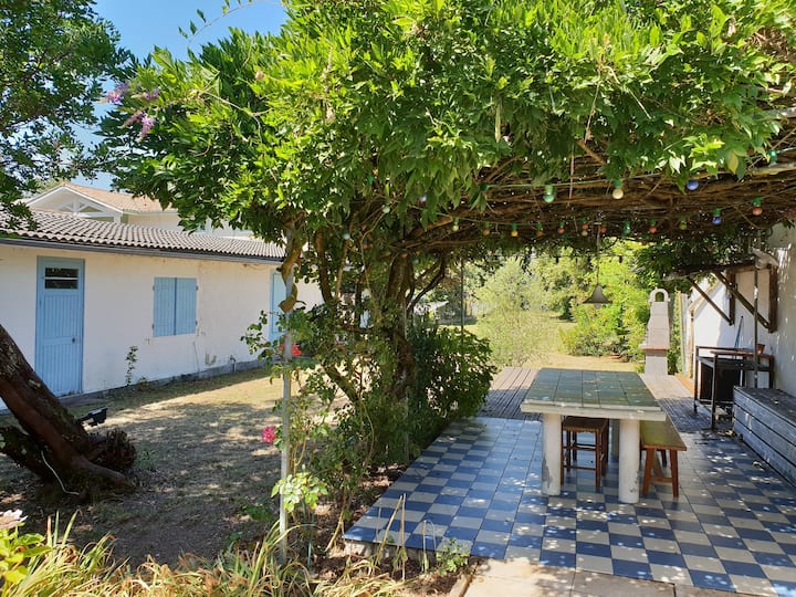 Maison Familiale Avec Grand Jardin En Centre Ville - Gujan-Mestras