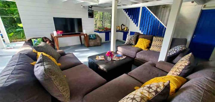 Bak A Yaad 6 Person Dorm With En-suite Bath - Negril