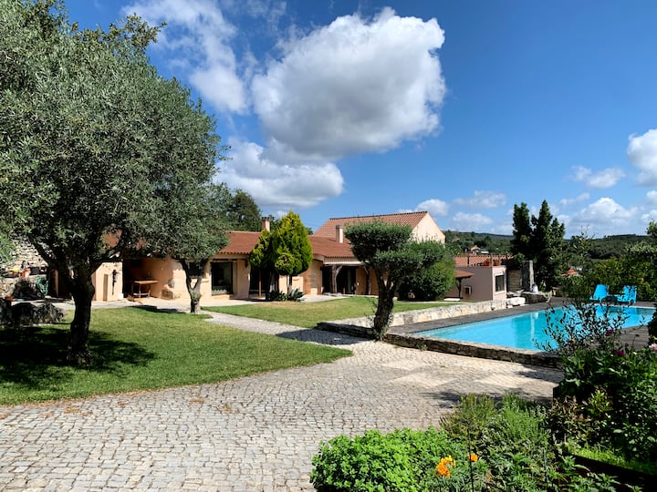 Roses Villa | Villa Pedra Natural Houses - Soure