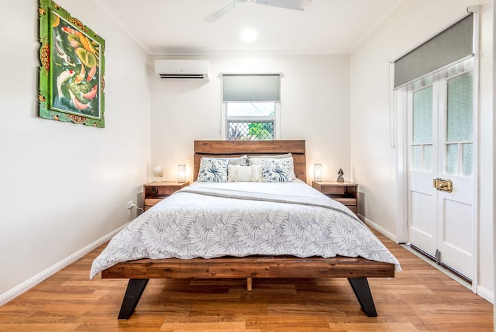 》2br Cottage - A Timeless Slice Of Cairns History! - Cairns