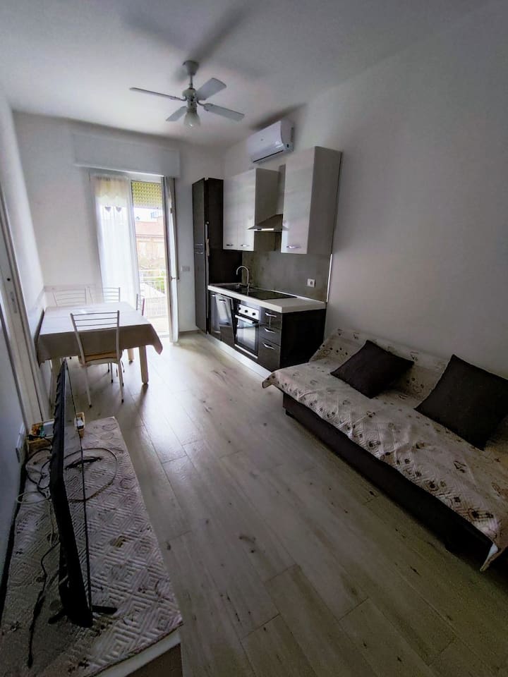 Appartamento 42mq Cesenatico 50 Mt Dal Mare Delux - Cesenatico