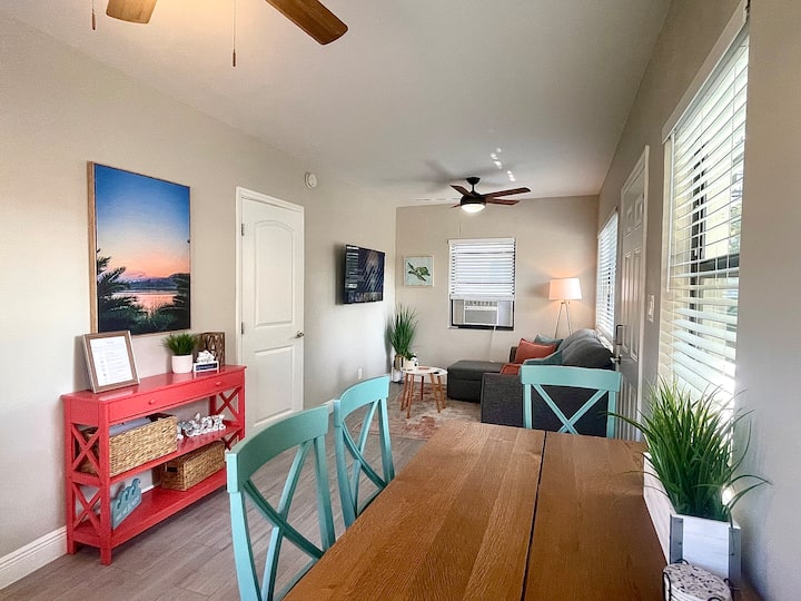 Aqua Oasis - 1.5 Miles From Beach (3) - Lake Worth, FL