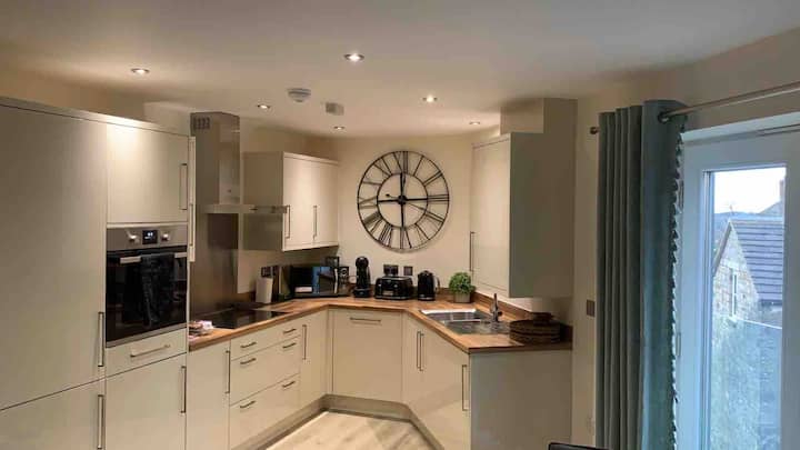 Modern 1st Floor Apartment In Richmond - Richmond Castle